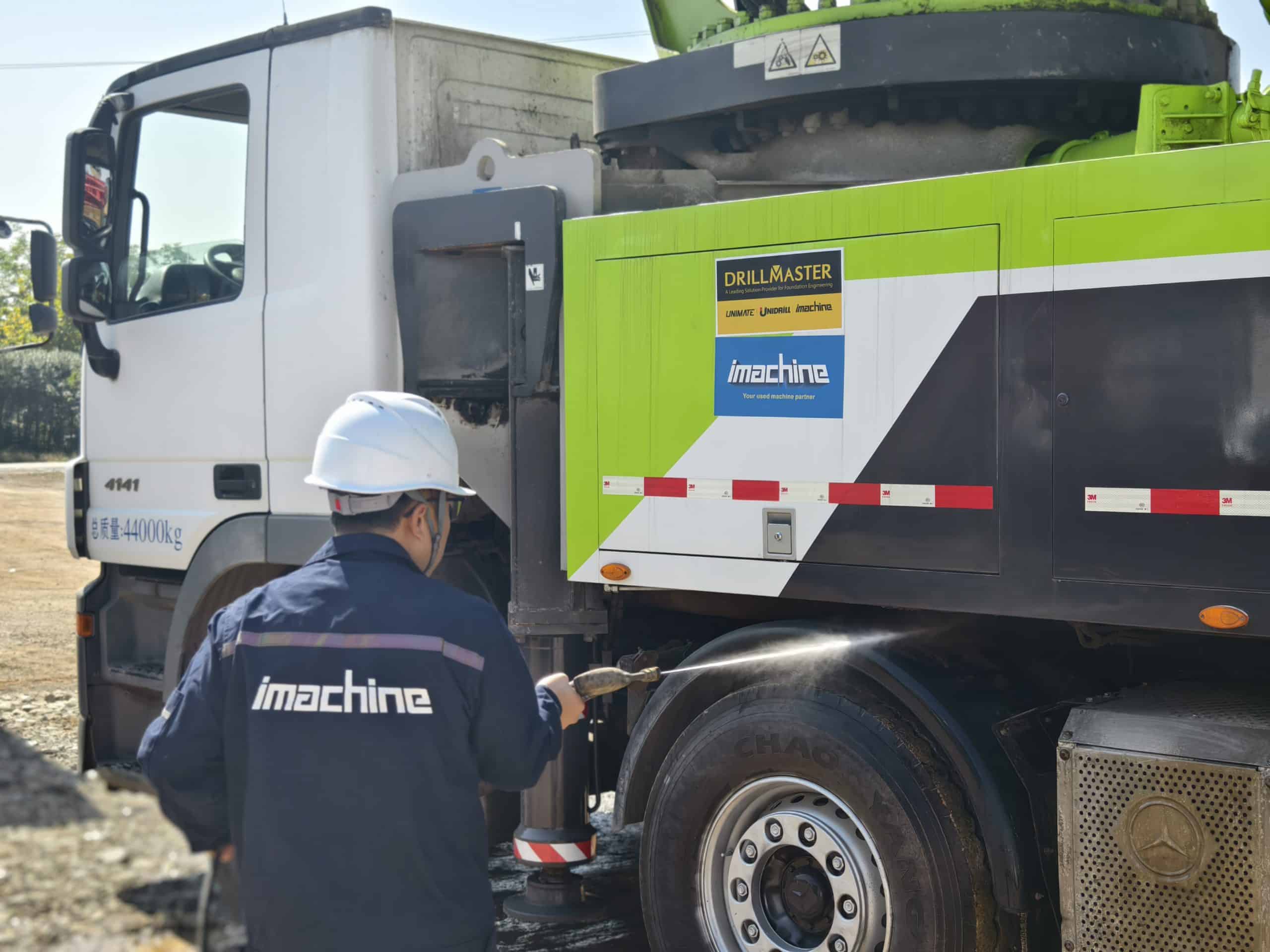 HBC Battery Charger | for Crane & Concrete Pump Remotes - Hunan ...